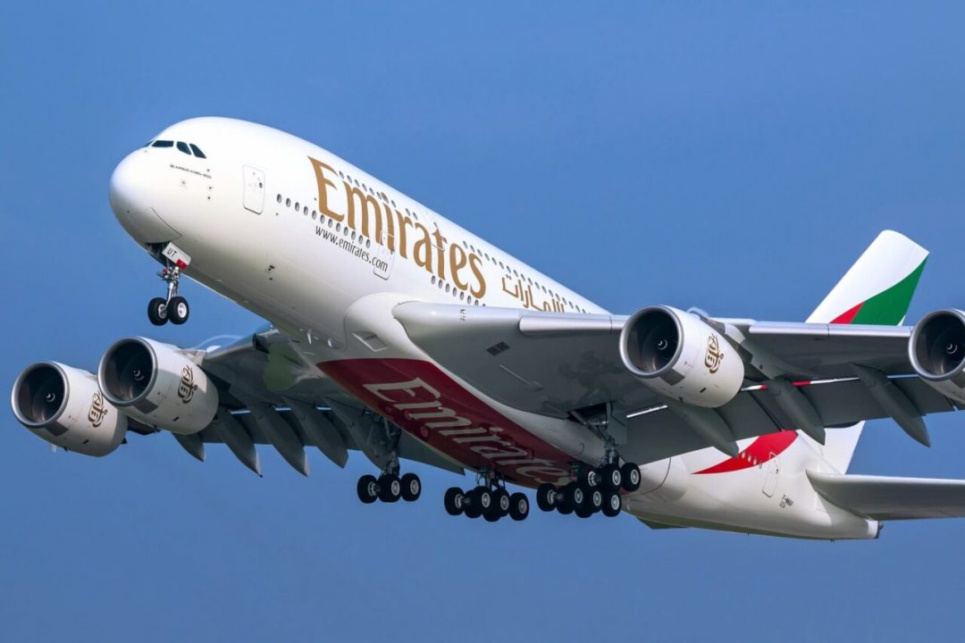 Emirates: Cabin Crew Opportunities 2024 / 2025 - StudentRoom.co.za